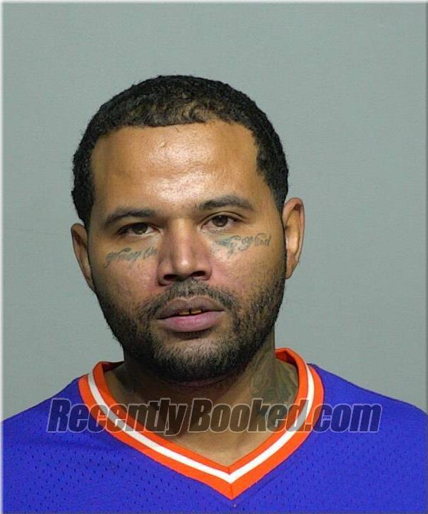 Recent Booking / Mugshot for Derrick Moore in Milwaukee County, Wisconsin