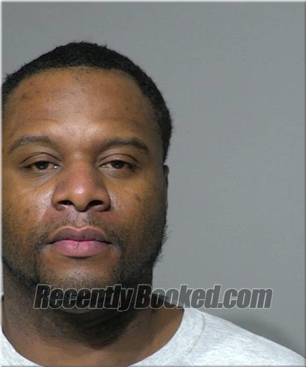 Recent Booking / Mugshot for Calvin Jackson in Milwaukee County, Wisconsin