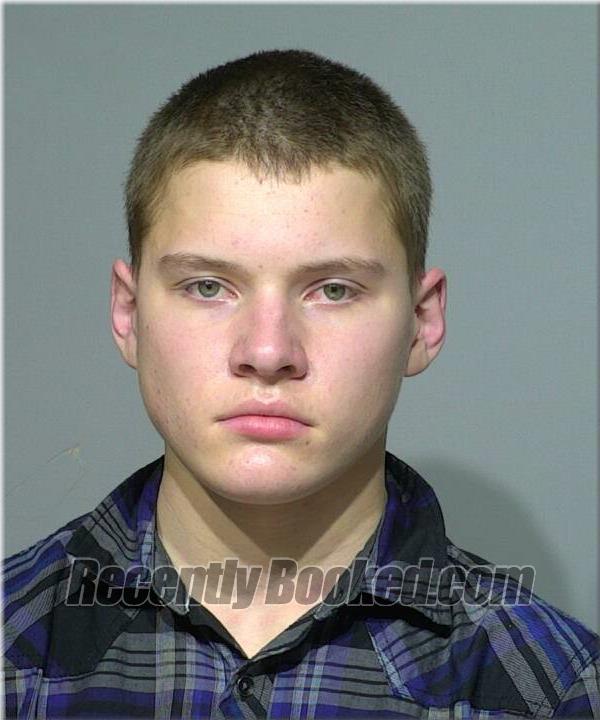 Recent Booking / Mugshot for Jordan Schneider in Milwaukee County ...