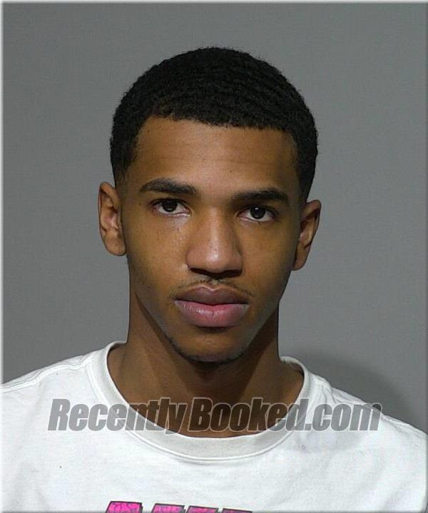 Recent Booking / Mugshot for Trevon Williams in Milwaukee County, Wisconsin