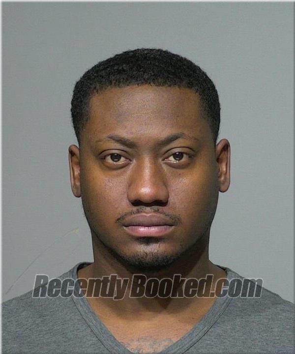Recent Booking / Mugshot for Donovan Perkins in Milwaukee County, Wisconsin