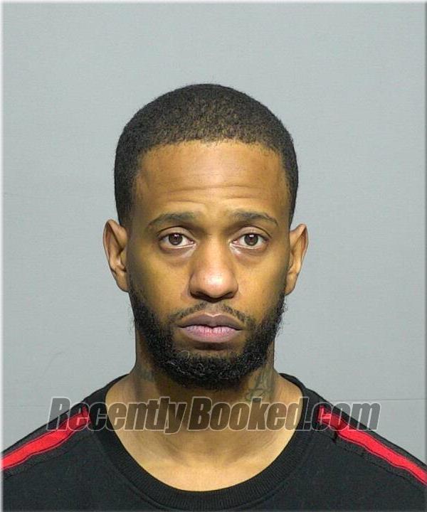 Recent Booking / Mugshot for Devon Jobe in Milwaukee County, Wisconsin