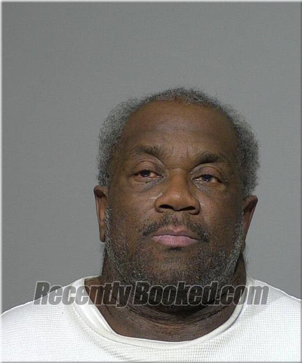 Recent Booking / Mugshot for Cleveland Fields in Milwaukee County ...