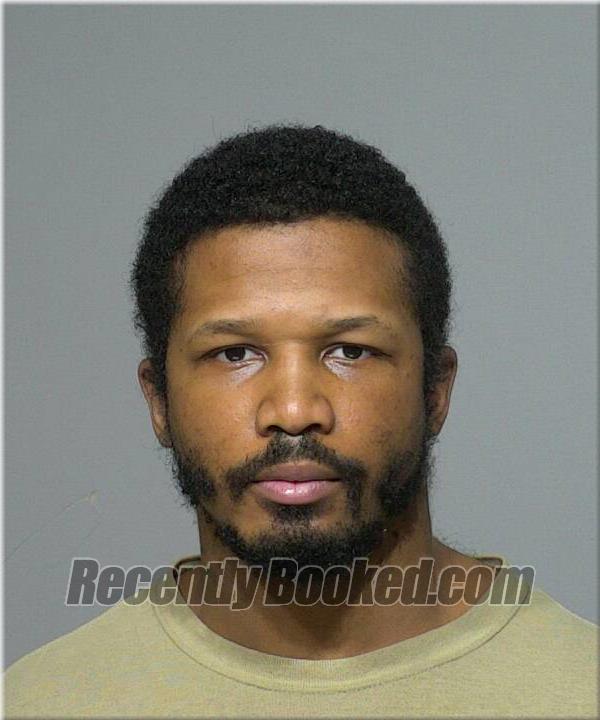 Recent Booking / Mugshot for Antoine Edwards in Milwaukee County, Wisconsin