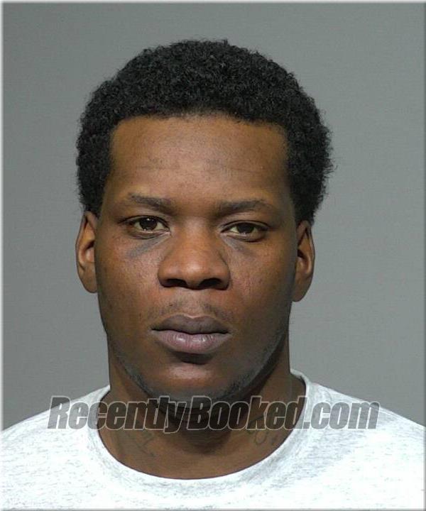 Recent Booking / Mugshot for Larry Hamilton in Milwaukee County, Wisconsin