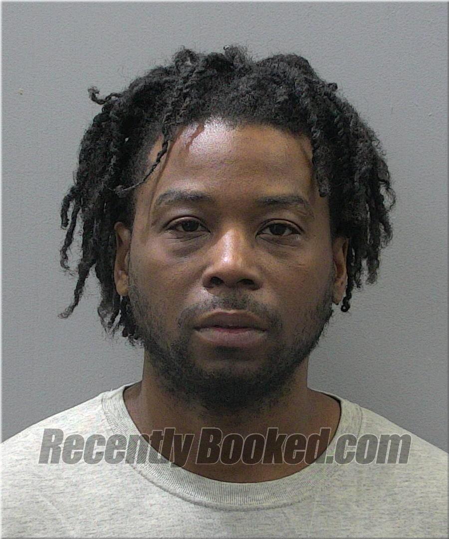 Recent Booking / Mugshot for Andre Smith in Milwaukee County, Wisconsin