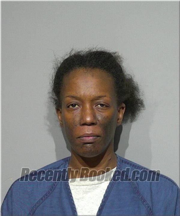 Recent Booking / Mugshot for Tiffany Seawright in Milwaukee County ...
