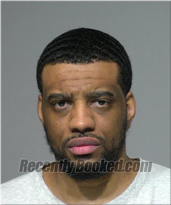 Recent Booking / Mugshot for Mario Wood in Milwaukee County, Wisconsin