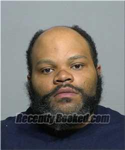 Recent Booking / Mugshot for Cameron Flowers in Milwaukee County, Wisconsin