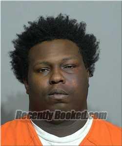 Recent Booking / Mugshot for Armante Davis in Milwaukee County, Wisconsin