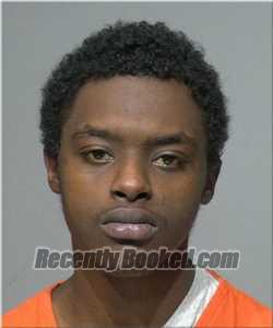 Recent Booking / Mugshot for Charles Thomas in Milwaukee County, Wisconsin