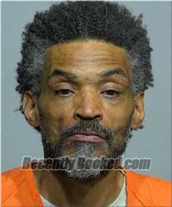 Recent Booking / Mugshot for Darryl Woodard in Milwaukee County, Wisconsin