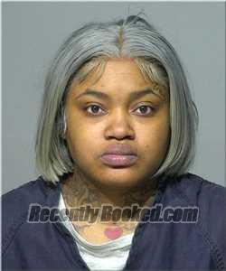 Recent Booking / Mugshot for Chaniell Williams in Milwaukee County ...