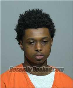 Recent Booking / Mugshot for Quaysean Smith in Milwaukee County, Wisconsin
