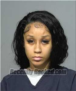 Recent Booking / Mugshot for Aaliyah Washington in Milwaukee County ...