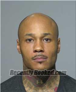 Recent Booking / Mugshot for Earl Mccune in Milwaukee County, Wisconsin
