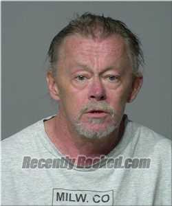 Recent Booking / Mugshot for Thomas Schroeder in Milwaukee County ...