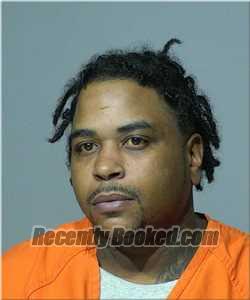 Recent Booking / Mugshot for Isaiah Perry in Milwaukee County, Wisconsin