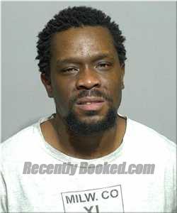Recent Booking / Mugshot for Antonio Cox in Milwaukee County, Wisconsin