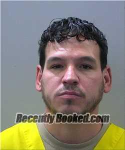 Recent Booking / Mugshot for Emmanuel Flores in Milwaukee County, Wisconsin