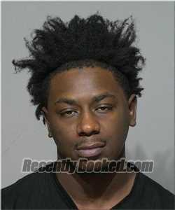 Recent Booking / Mugshot for Dontavion Mobley in Milwaukee County ...