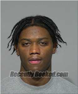 Recent Booking / Mugshot for Elijah Davis in Milwaukee County, Wisconsin