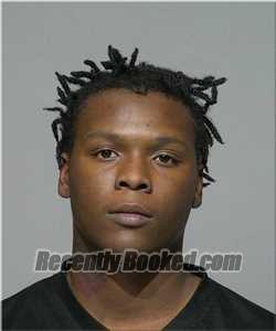 Recent Booking / Mugshot for Moneayah Sanders-Marzette in Milwaukee ...
