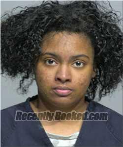 Recent Booking / Mugshot for Sariah Perry in Milwaukee County, Wisconsin