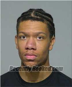 Recent Booking / Mugshot for Antoine Lewis in Milwaukee County, Wisconsin