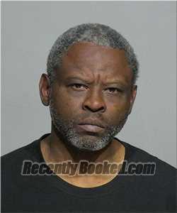 Recent Booking / Mugshot for Alonzo Brown in Milwaukee County, Wisconsin
