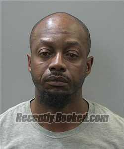 Recent Booking / Mugshot for Demetrius Brown in Milwaukee County, Wisconsin