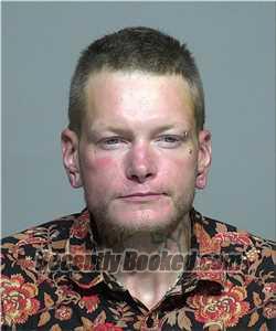 Recent Booking / Mugshot for Nicholas Siniard in Milwaukee County ...