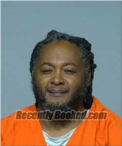 Recent Booking / Mugshot for Isaiah Askew in Milwaukee County, Wisconsin