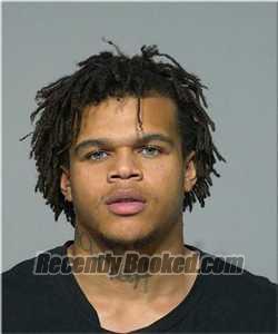 Recent Booking / Mugshot for Isaiah Sharp-Parks in Milwaukee County ...