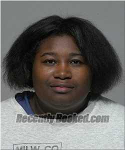 Recent Booking / Mugshot for Shaneka Robinson in Milwaukee County ...