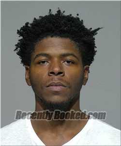 Recent Booking / Mugshot for Shamar Moore in Milwaukee County, Wisconsin