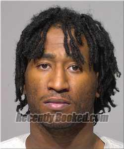 Recent Booking / Mugshot for Derrick Roundtree in Milwaukee County ...