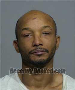 Recent Booking / Mugshot for Christopher Anderson in Milwaukee County ...