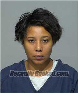 Recent Booking / Mugshot for Veronica Lassiter in Milwaukee County ...