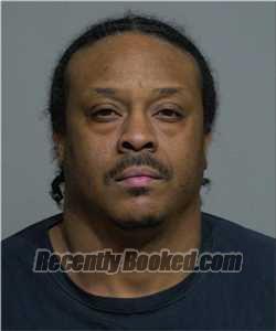 Recent Booking / Mugshot for Deonta Davis in Milwaukee County, Wisconsin