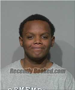 Recent Booking / Mugshot for Darrell Davis in Milwaukee County, Wisconsin