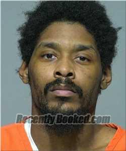 Recent Booking / Mugshot for Trevion Steavens in Milwaukee County ...