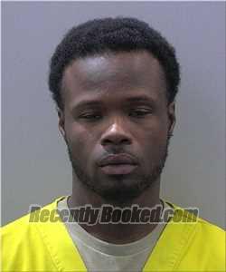 Recent Booking / Mugshot for Derrick Singleton in Milwaukee County ...