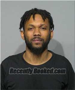 Recent Booking / Mugshot for Delon Moore in Milwaukee County, Wisconsin