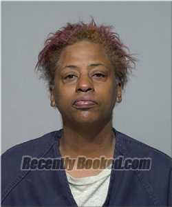 Recent Booking / Mugshot for Angela Benson in Milwaukee County, Wisconsin