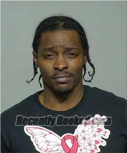 Recent Booking / Mugshot for Johnnie Lacy in Milwaukee County, Wisconsin