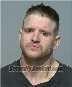 Recent Booking / Mugshot for Christopher Schroeder in Milwaukee County ...