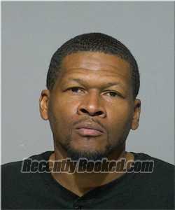 Recent Booking / Mugshot for Antonio Williams in Milwaukee County ...