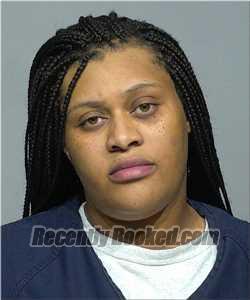 Recent Booking / Mugshot for SHAMONEI VEASLEY in Milwaukee County, Wisconsin