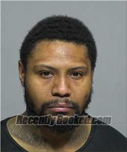 Recent Booking / Mugshot for Donte Thomas in Milwaukee County, Wisconsin